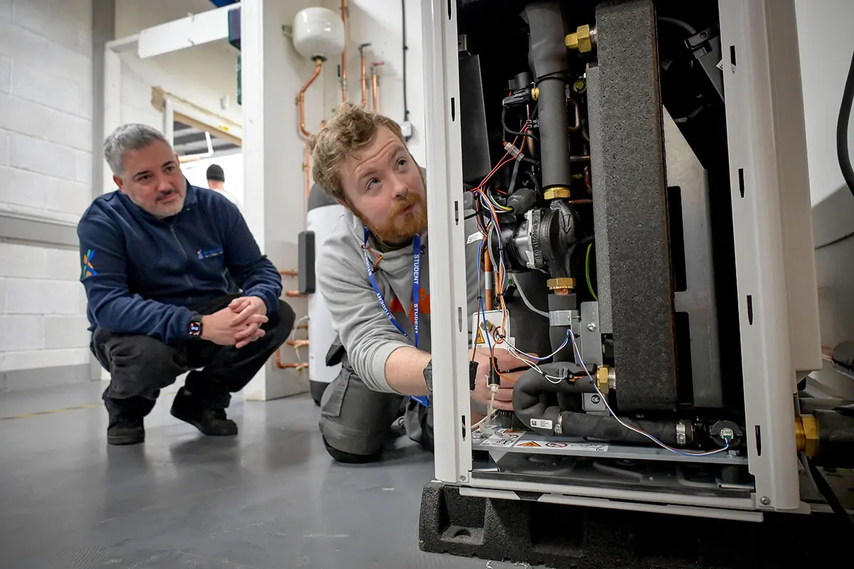 Train on heat pumps free with Smart Energy - Registered Gas Engineer
